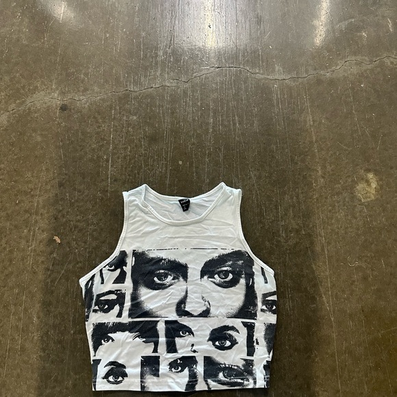Tops | Graphic Tee | Poshmark
